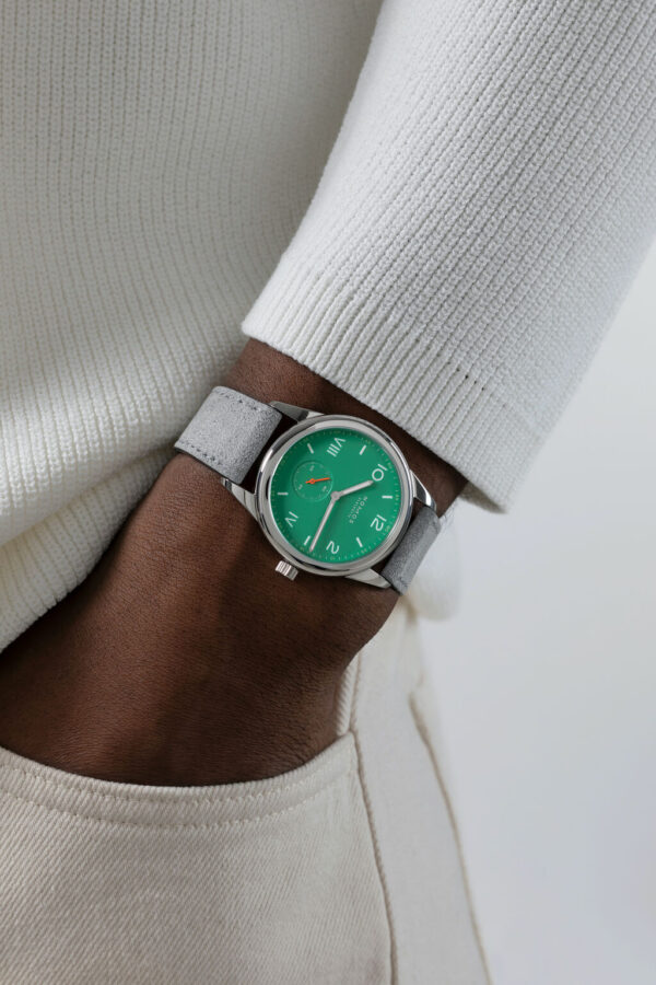 Club Campus 38 Electric Green | Master Watchmaking